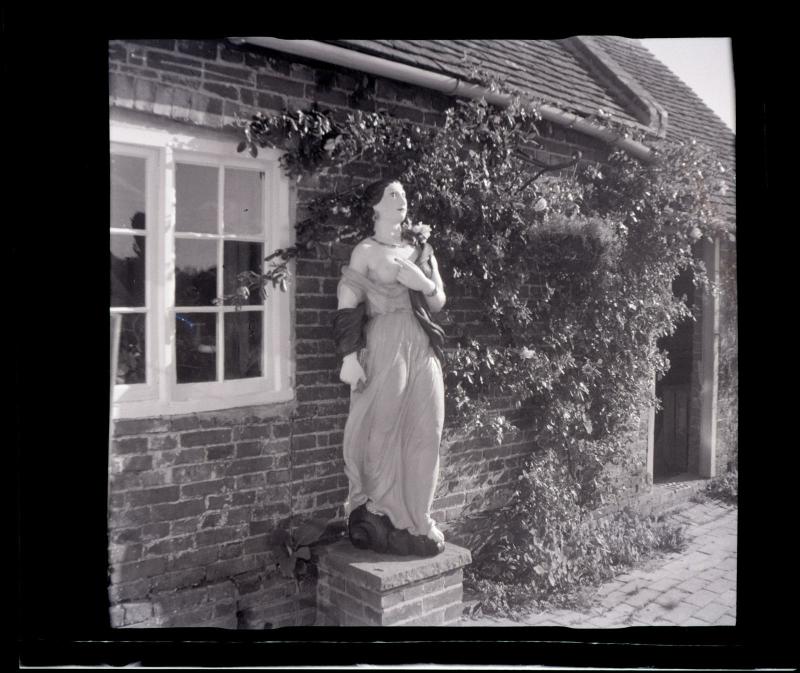 Farley Farm - Centre Pompidou