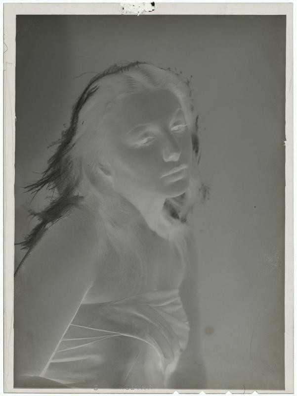 Modèle féminin non identifié (Sonia Mossé ?) - Centre Pompidou