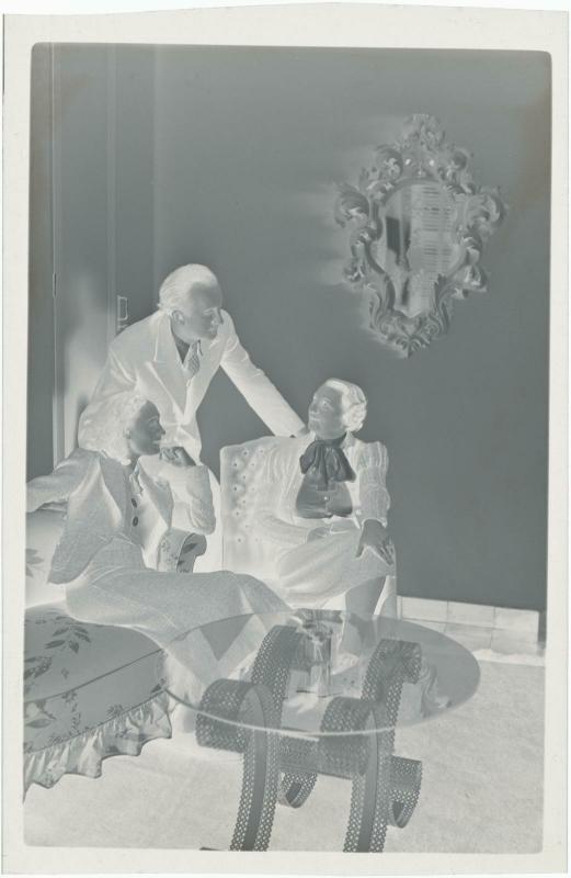 Nusch Eluard, Paul Eluard, Marie Cuttoli à Antibes - Centre Pompidou