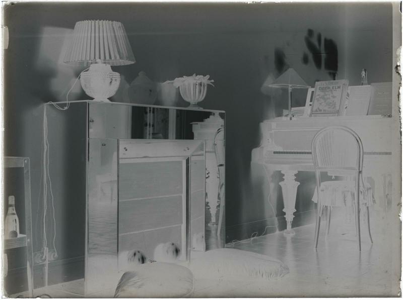 Intérieur avec cheminée et piano - Centre Pompidou