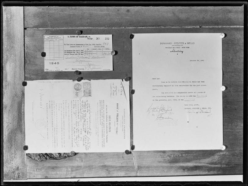 Reproductions de documents administratifs. - Centre Pompidou