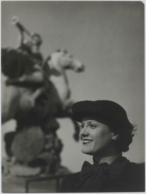 Modèle d'Elsa Schiaparelli - Centre Pompidou