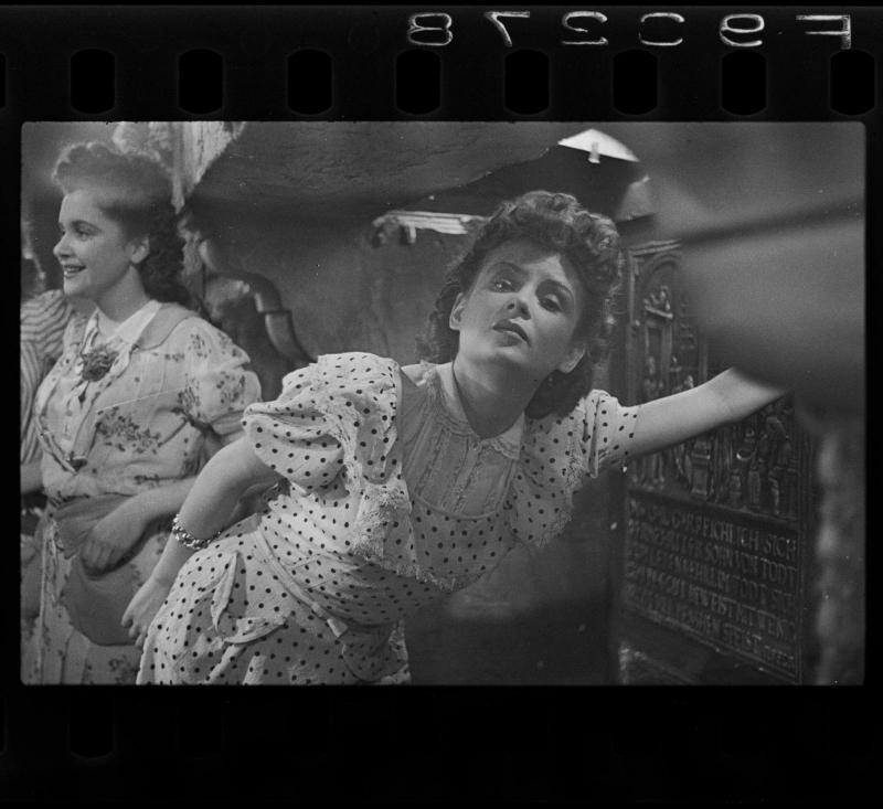 Cinéma. Photographie de plateau. Film non identifié. - Centre Pompidou