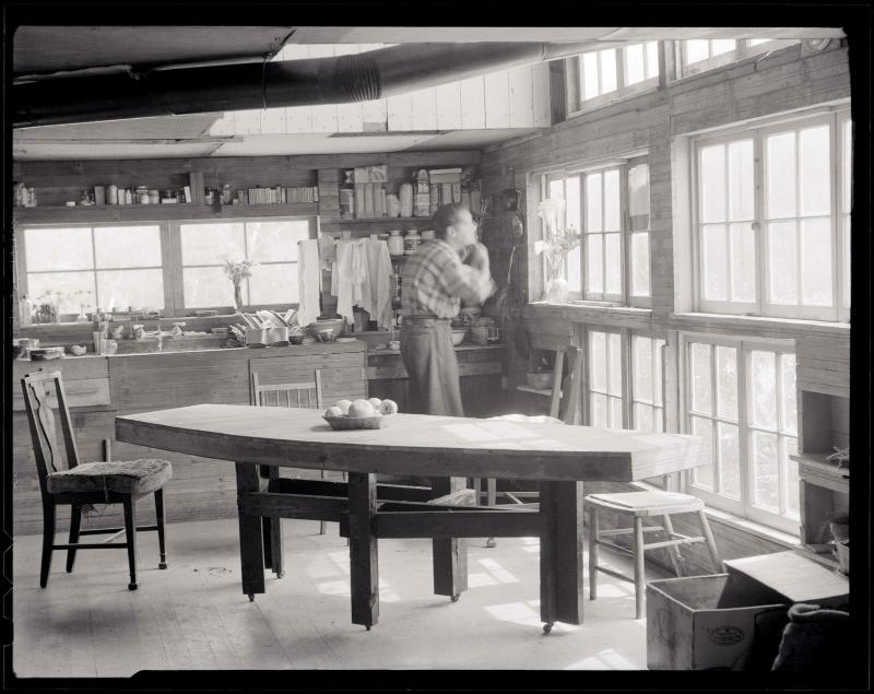Knud Merrild se rasant dans son chalet - Centre Pompidou