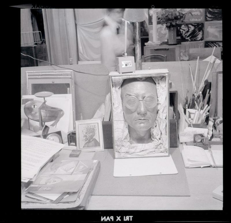 Masque en plâtre du visage de Man Ray - Centre Pompidou